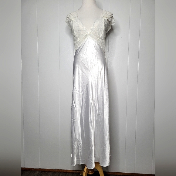 Couture by Cabernet | Intimates & Sleepwear | Vintage Couture By ...